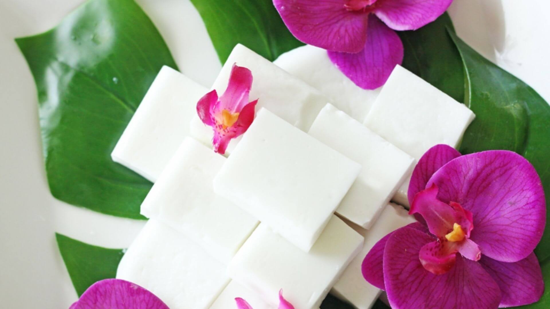 Hawaiian Luau Foods You Cannot Miss at Any Aloha Feast