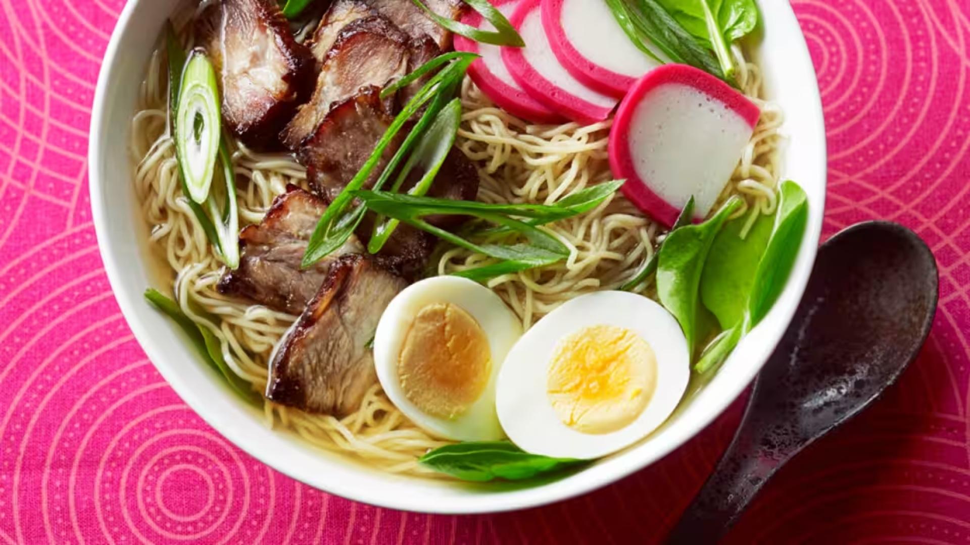 24 Popular Hawaiian Foods You Must Try On Your Next Trip