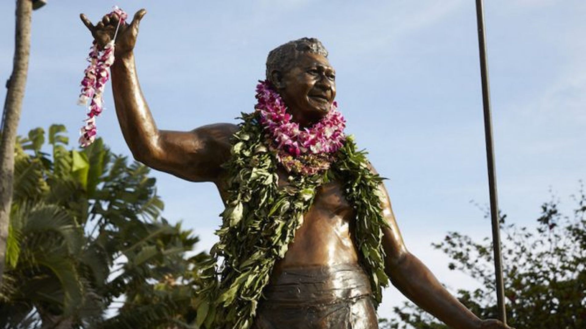 Hawaiian Shaka: The Powerful Meaning Behind the Simple Wave