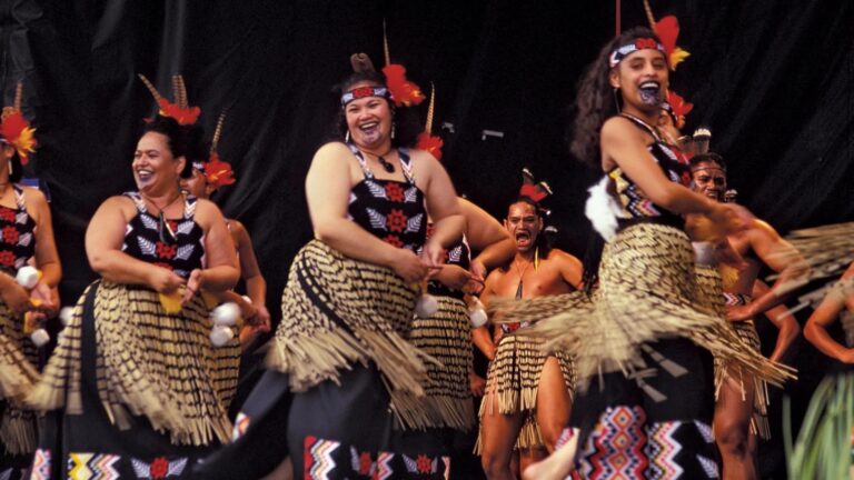 Traditional New Zealand Clothing: Embrace the Heritage