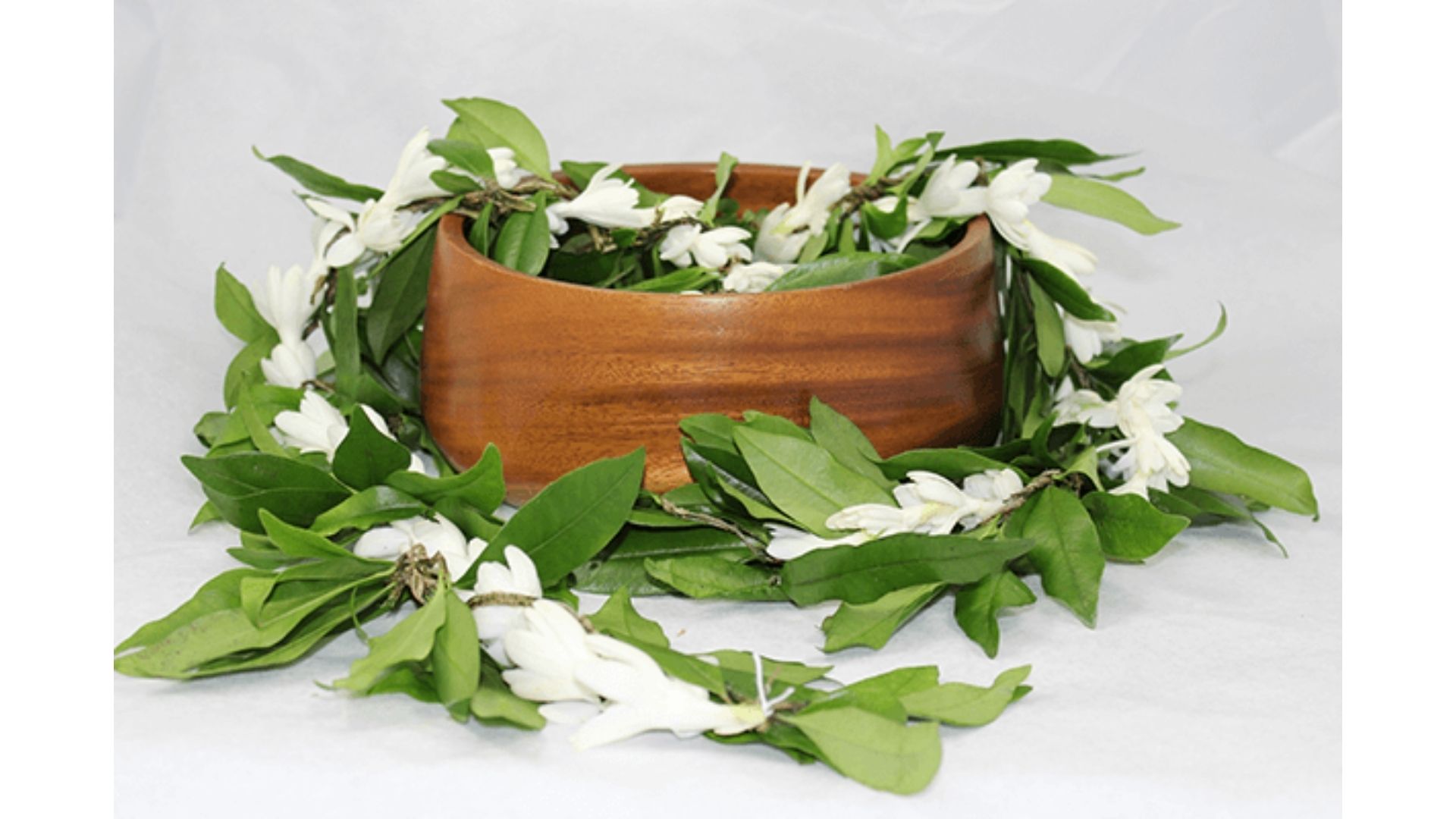 What Is Hawaiian Lei? Meaning, History, and Island Spirit