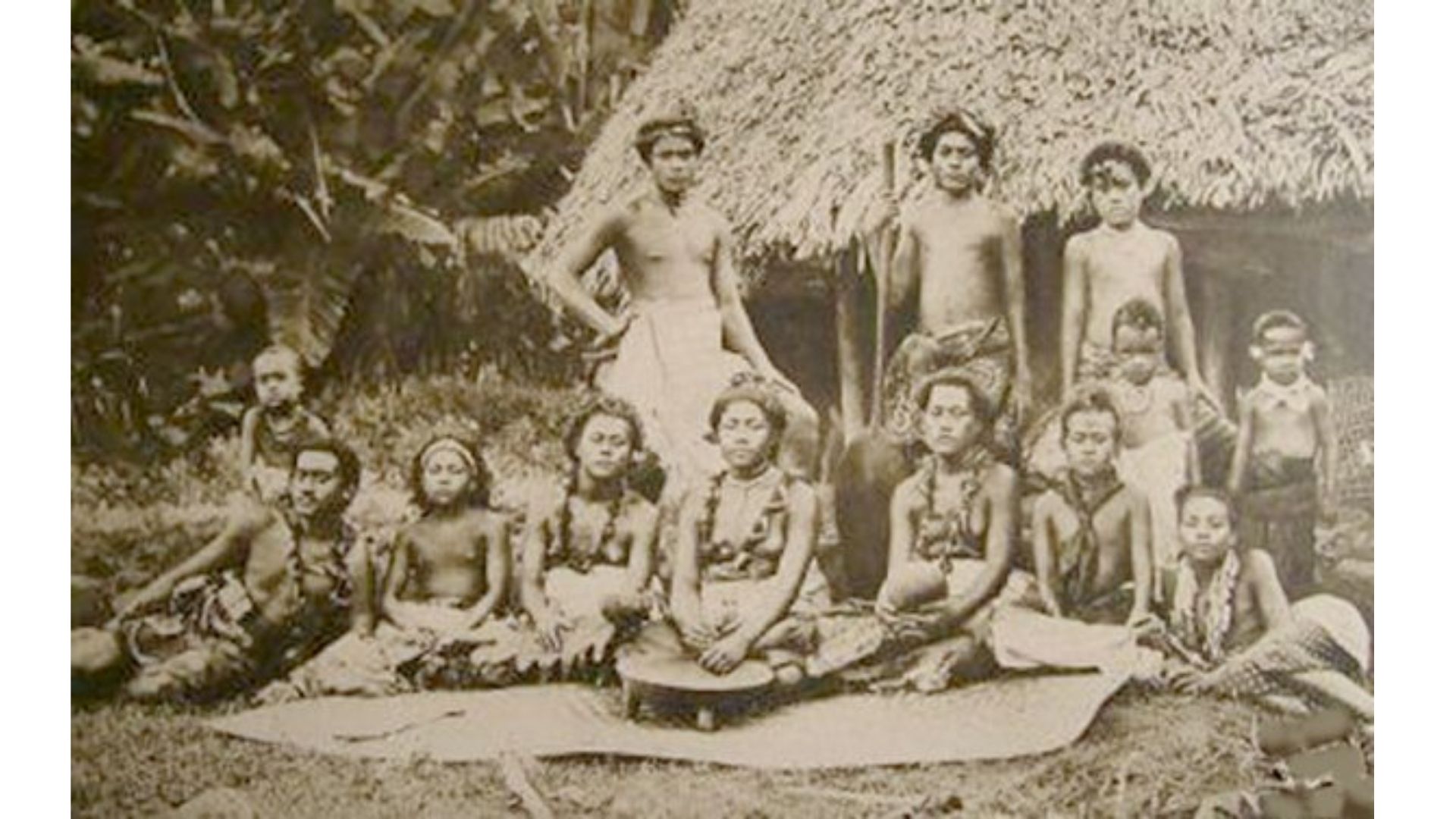 Traditional Puletasi Dress: From Samoan Root To Island Trend