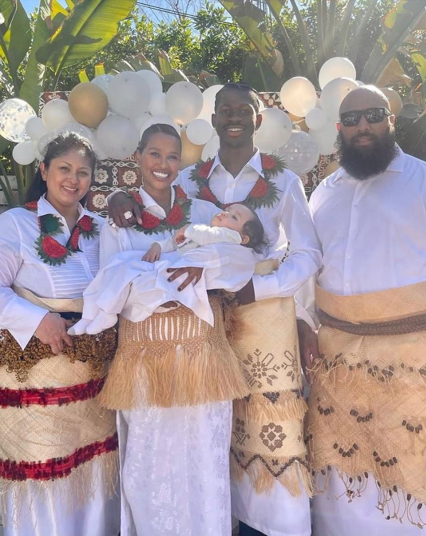 What Is a Lavalava? Discover An Island Item Worn With Pride!